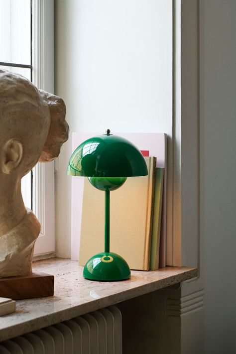 Acrylic Classic 180mm Mushroom Table Lamp | Verner Panton Flowerpot VP9 ...